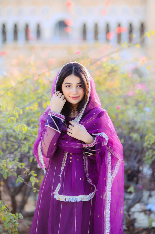 The most affordable clothes with new range of designs for women. – Omal